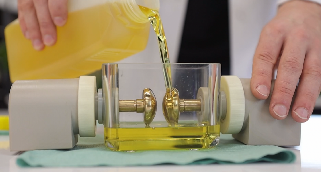 Breakdown voltage test of transformer oil in India – GlobeCore